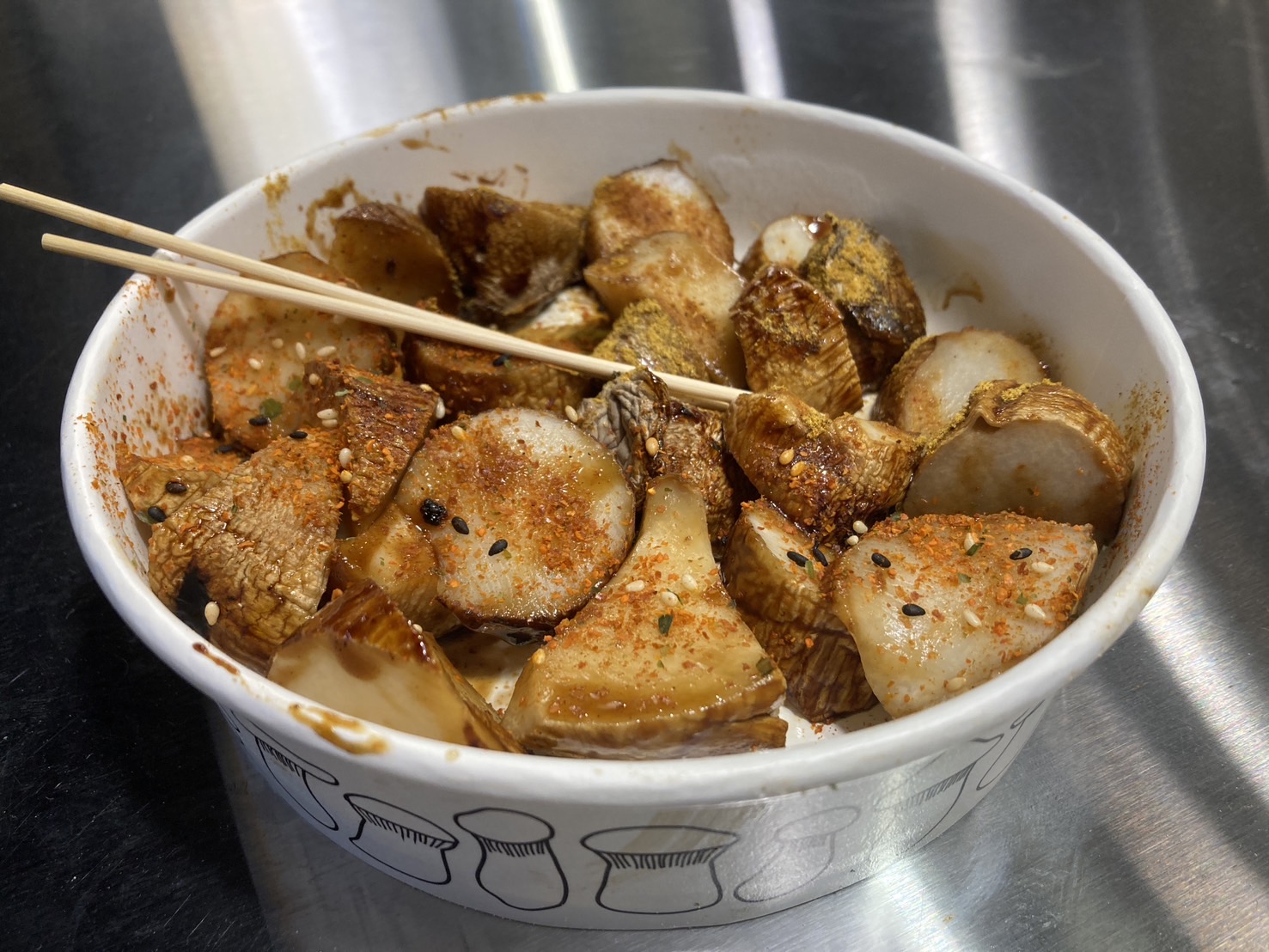 【台湾】士林夜市の「エリンギ」屋台が大人気！味は？どこにある？ | ずっきーの台湾生活