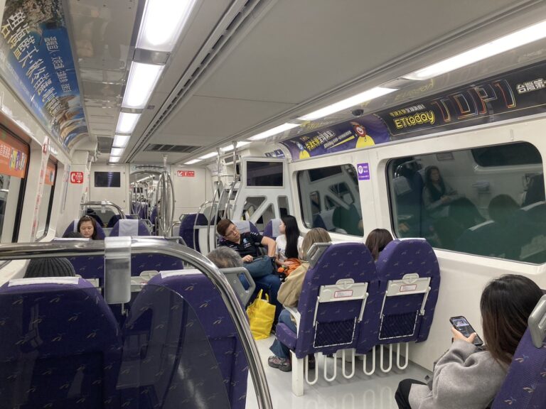 【2026年】台湾のMRTでクレジットカードは使える？桃園空港線や台北市内は？ | ずっきーの台湾生活