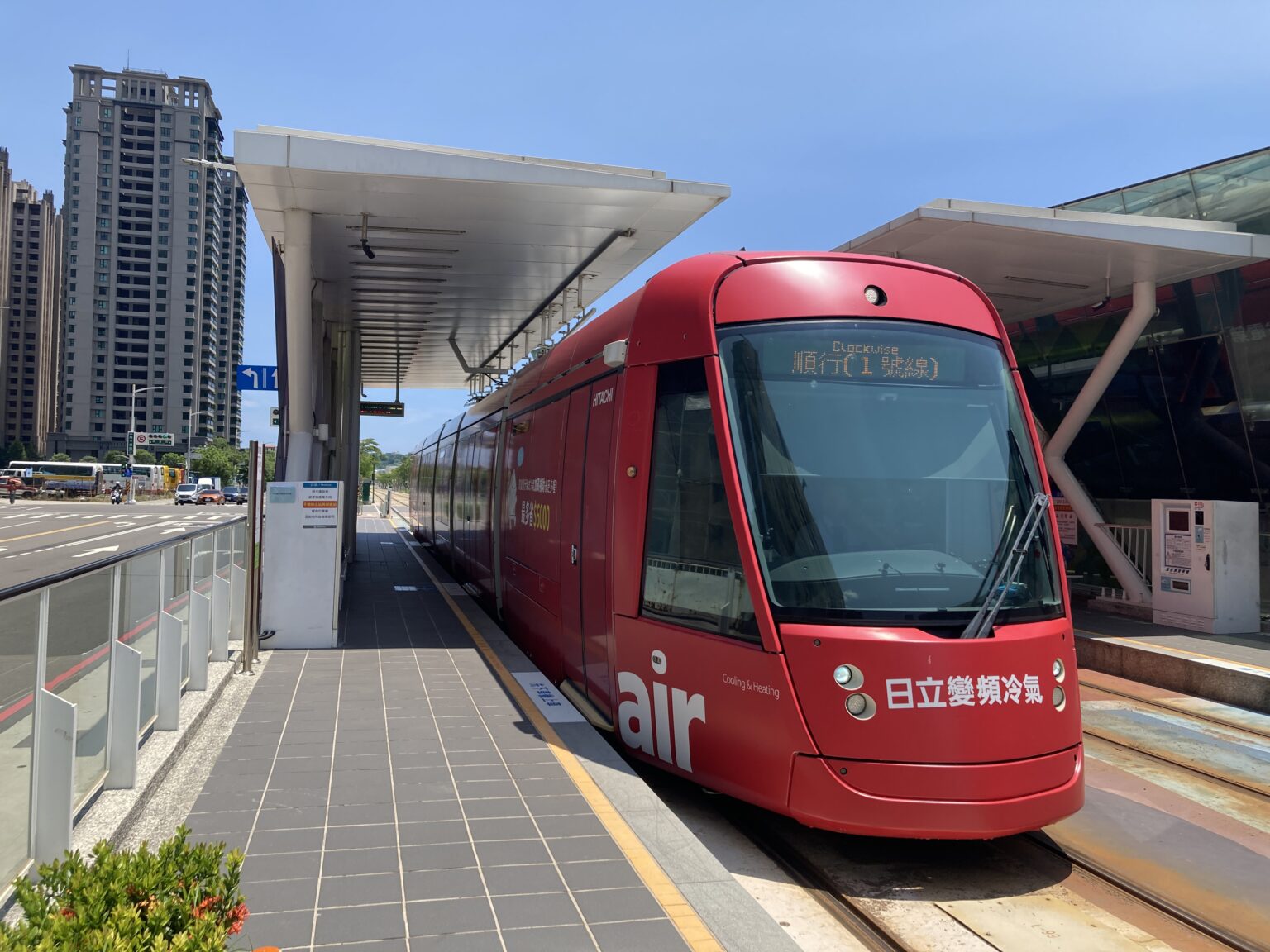 高雄LRT（ライトレール）乗り方完全ガイド！路線図や料金・周辺観光スポットも解説 | ずっきーの台湾生活
